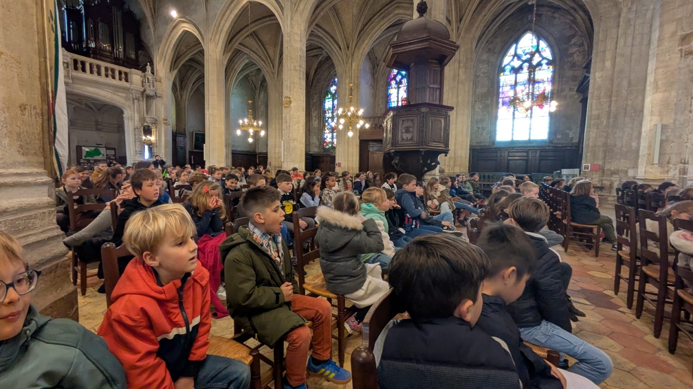 Célébration de Pâques - Ensemble Scolaire Bignon